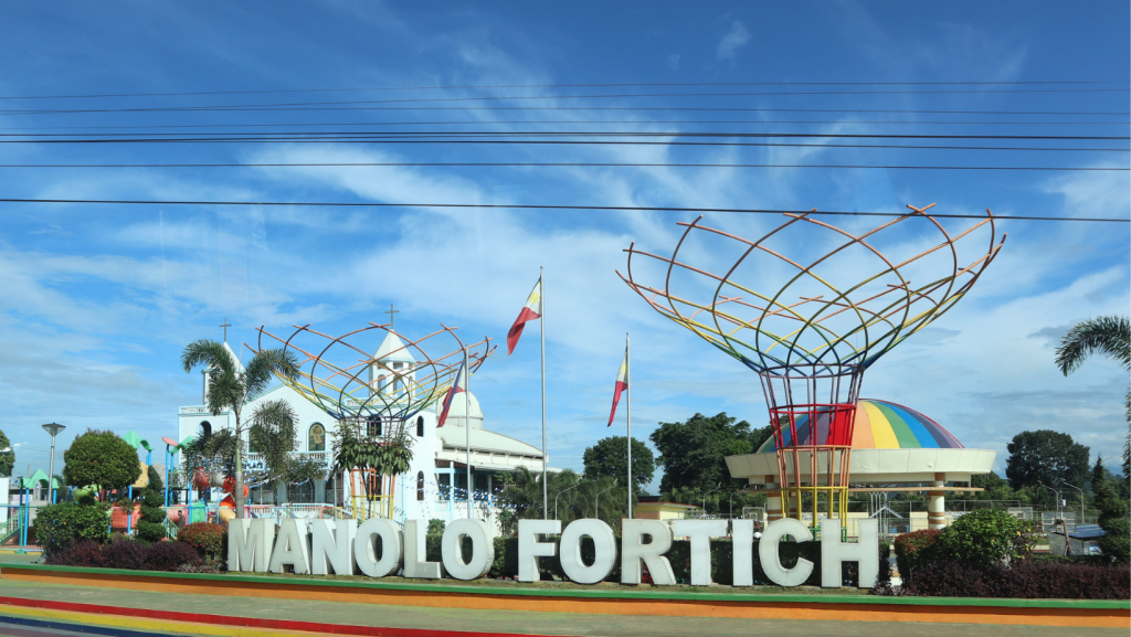 Unang Turistang Rest Area sa Manolo Fortich, Bukidnon: Isang Hakbang ...